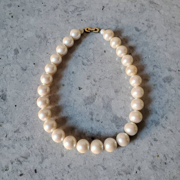Large Pearl Necklace - Etsy
