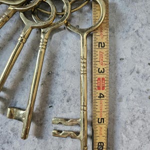 Vintage Cast Brass Reproduction Keys on a Ring, 8 Piece Set - Etsy