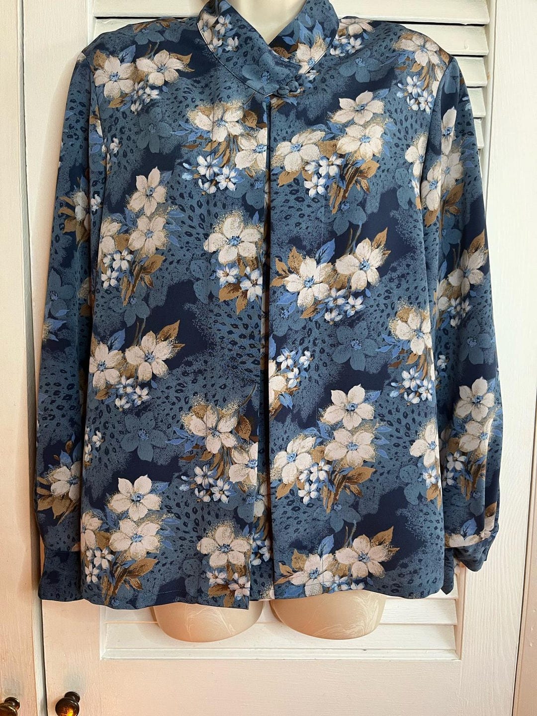 Vintage Koret Petites Beautiful Blue Floral Blouse 10P LN Shoulder Pad ...