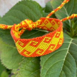 Friendship Bracelet in Greek Wave Pattern Yellow & Orange - Etsy