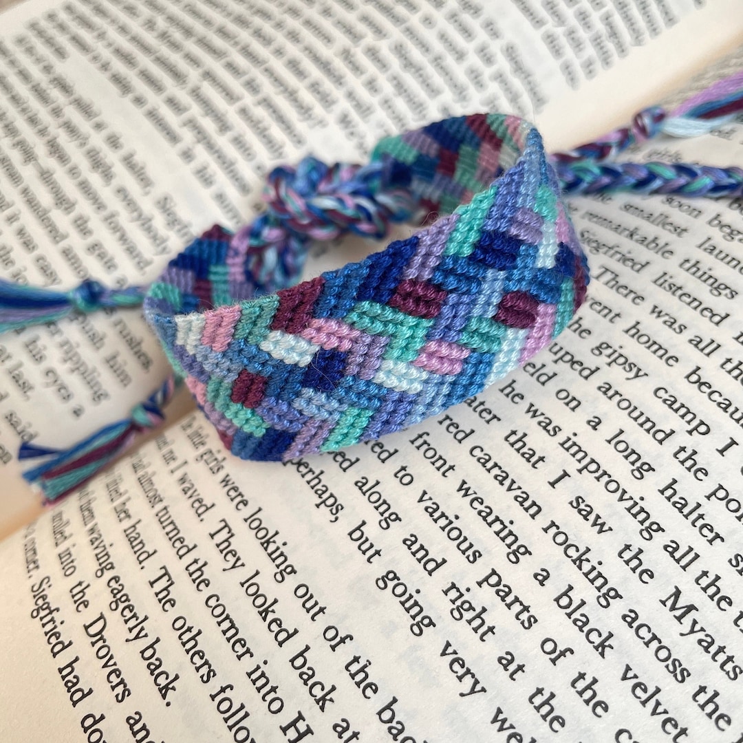 Friendship Bracelet With Weaving Stripes Pattern - Etsy