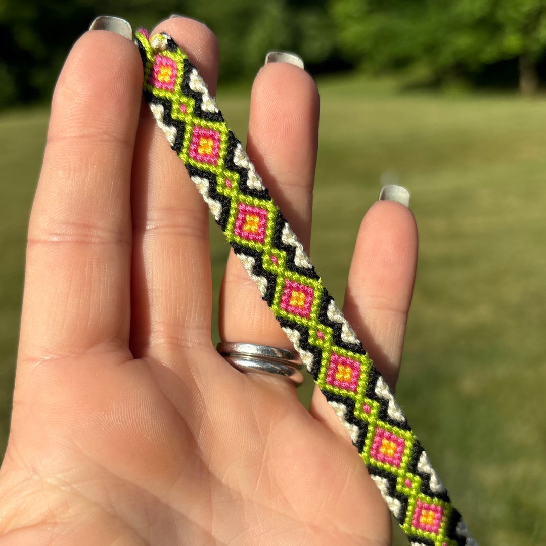 Friendship Bracelet With Big and Small Diamonds - Etsy
