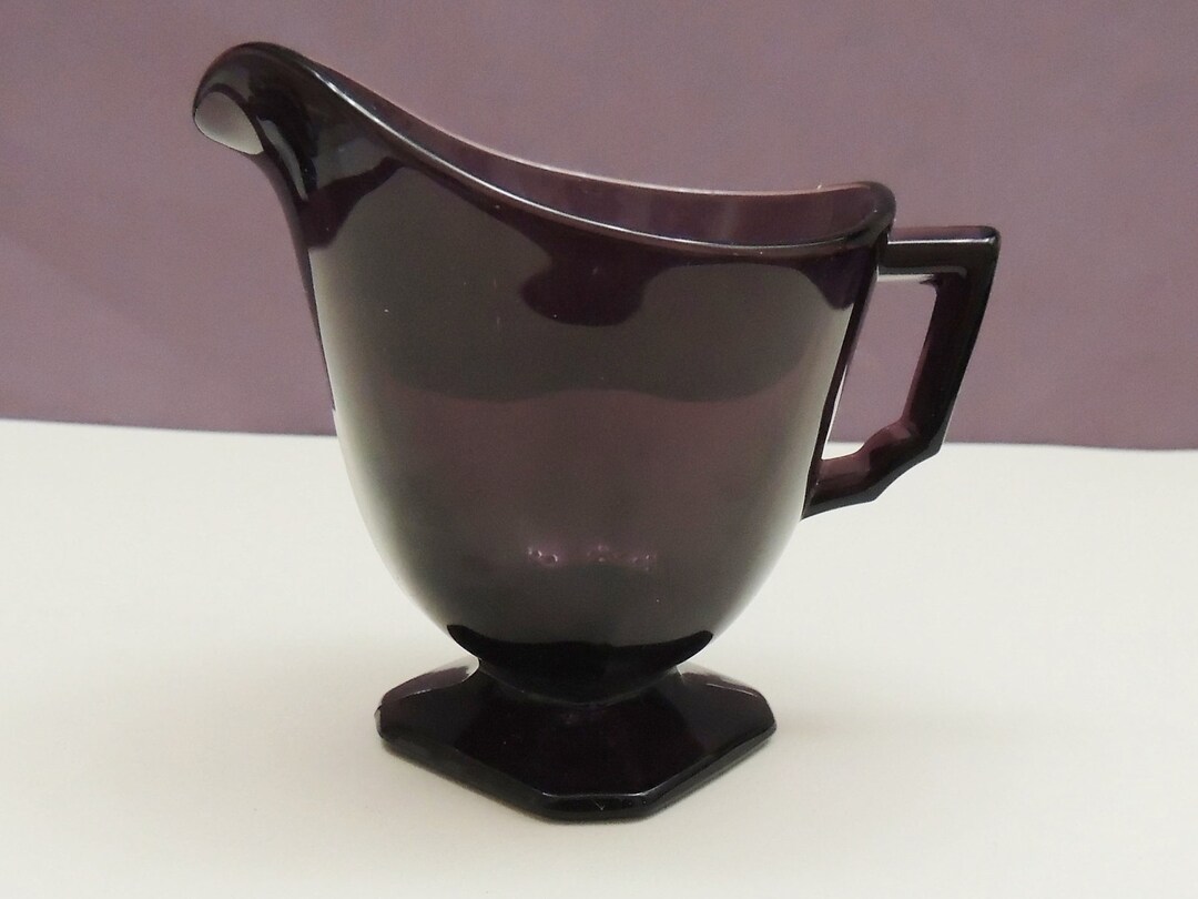 Fostoria "Mayfair" Burgundy Creamer - Etsy.de