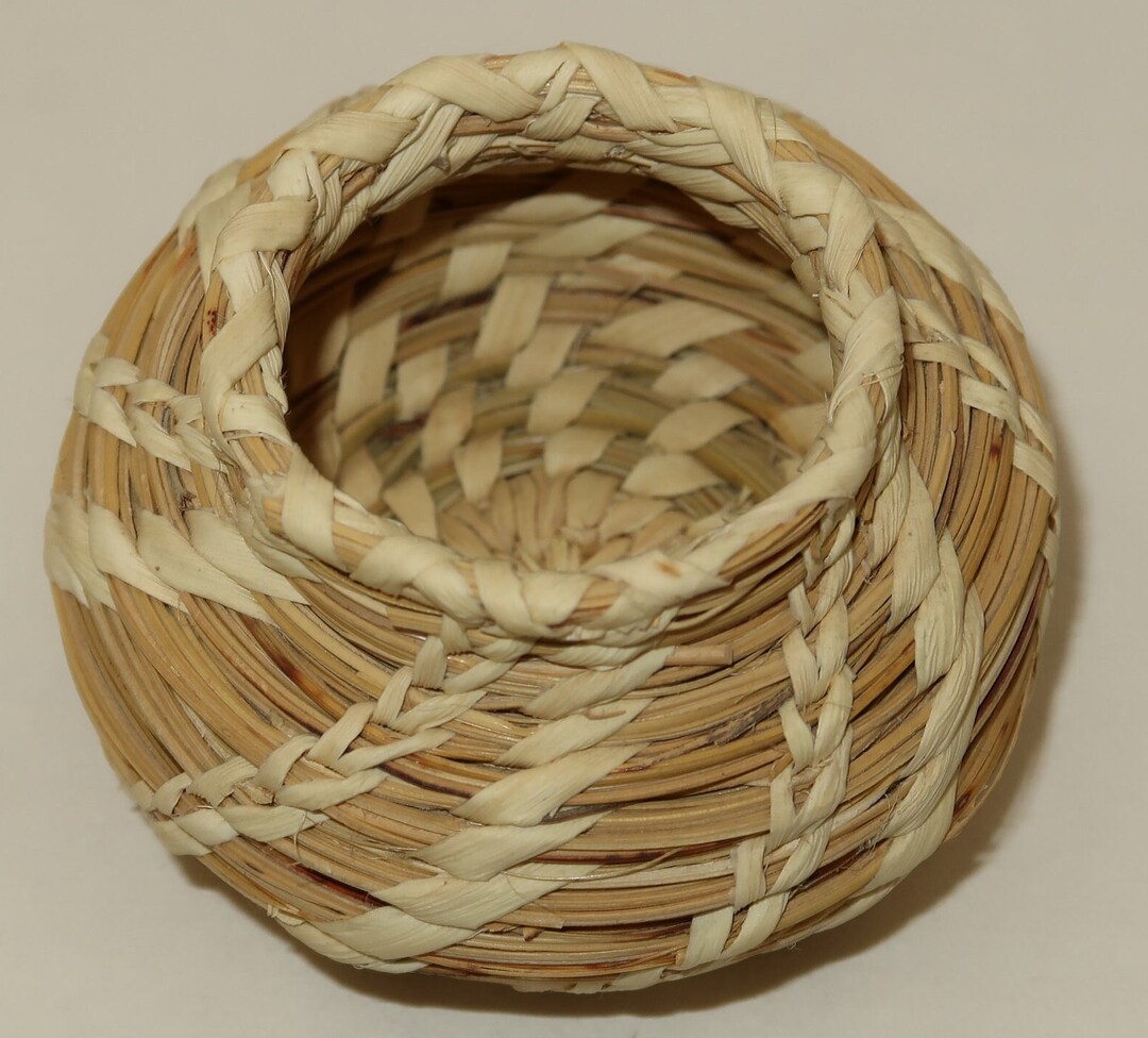 Vtg Small Handmade Yucca Basket by Papago Native Americans of Arizona ...