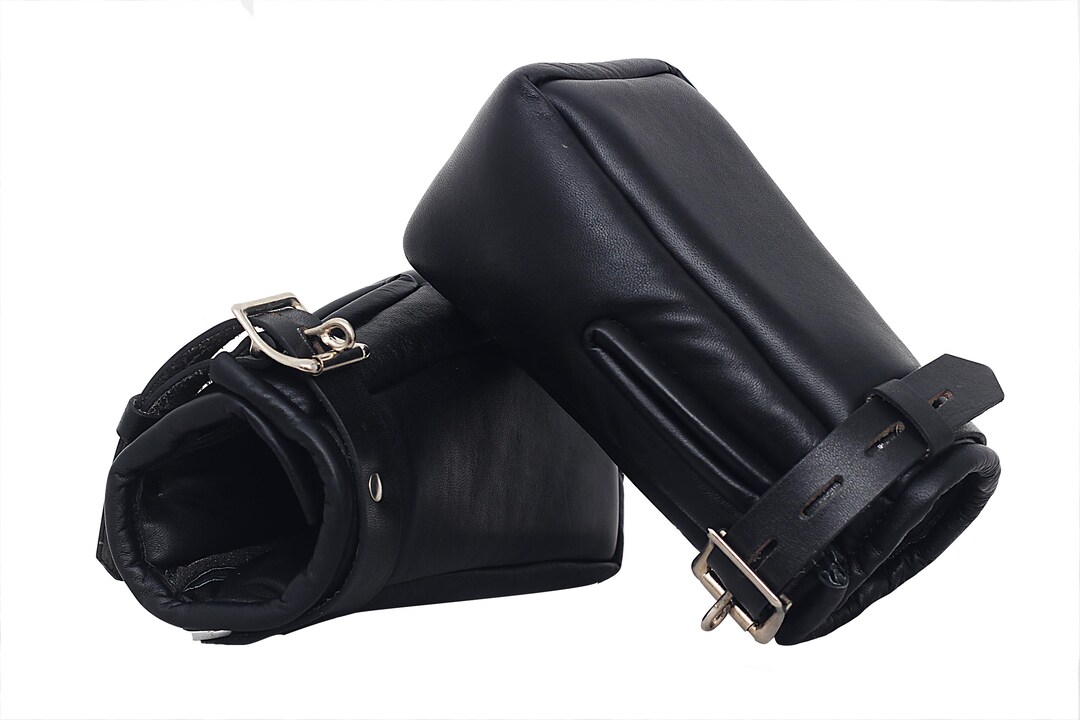 100% Genuine Soft Leather Fist Mitts Gloves- Fist Mitts S - Slave Bed S ...