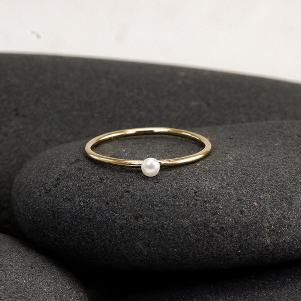 Simple Pearl Ring - Etsy