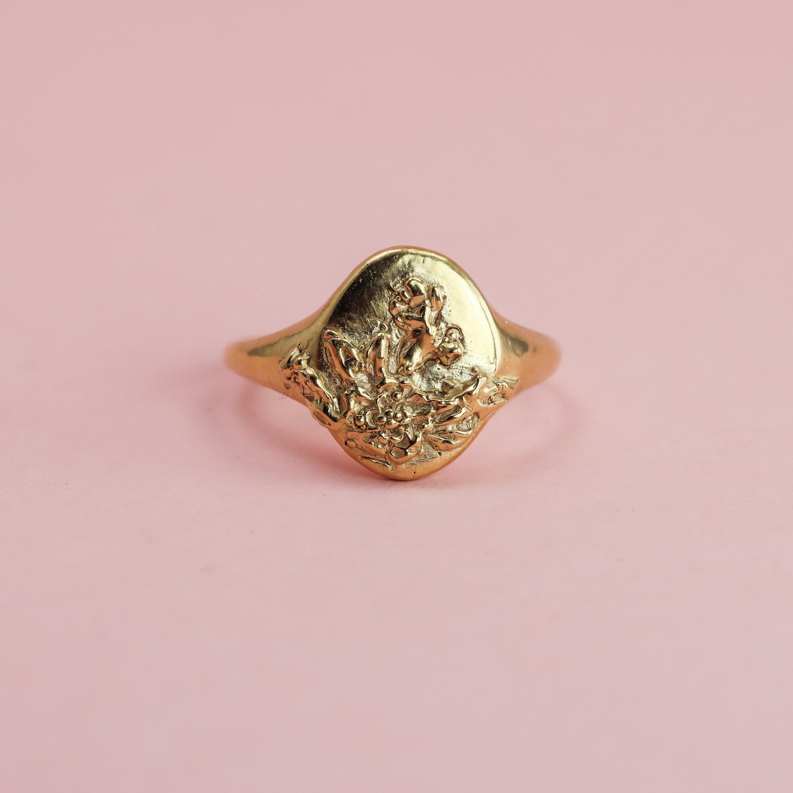 Gold Signet Ring With Carved Rose Flowers, 1/2" Oval Signet Ring With ...