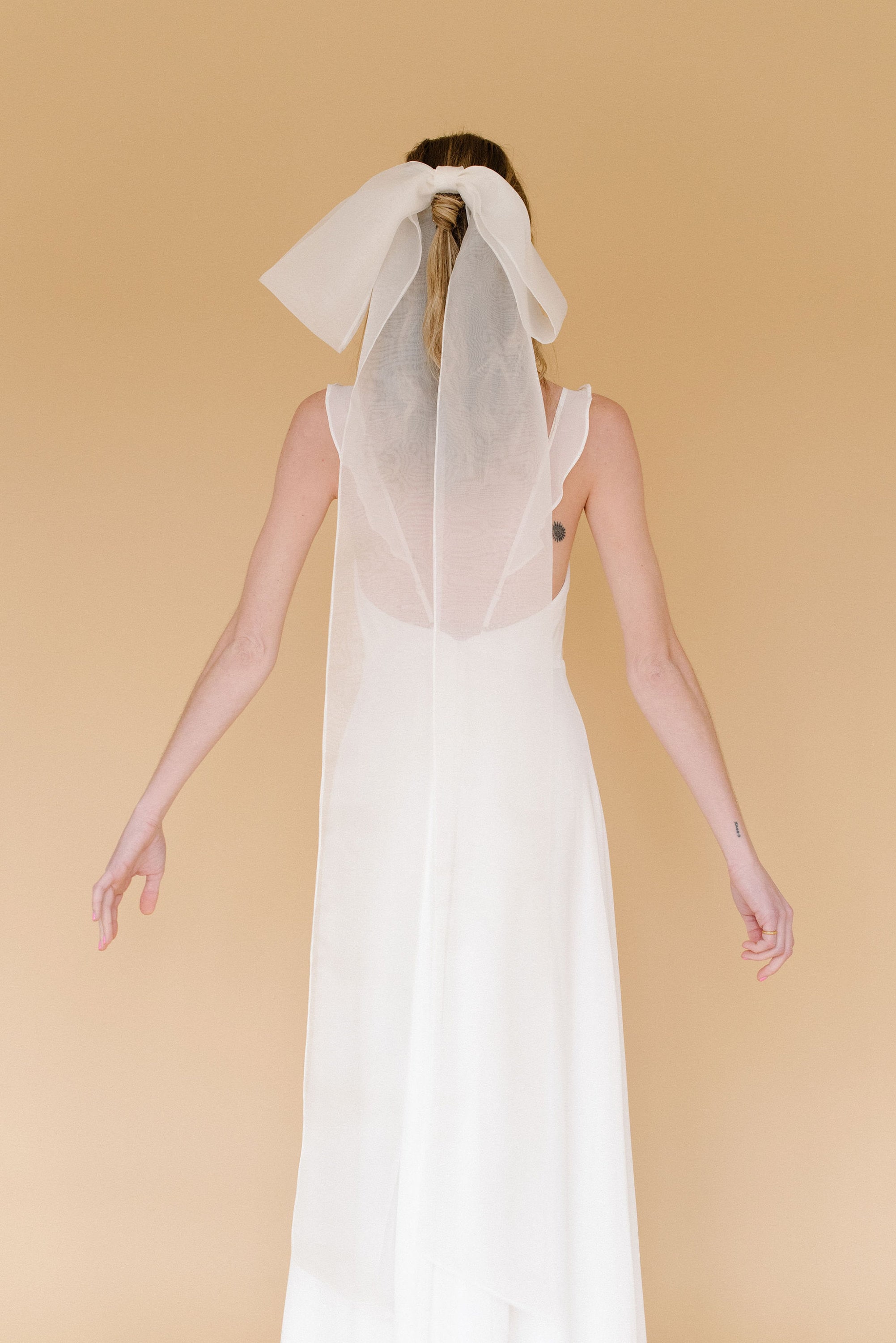 Oversized Silk Bow Veil, Off-white Organza - Etsy
