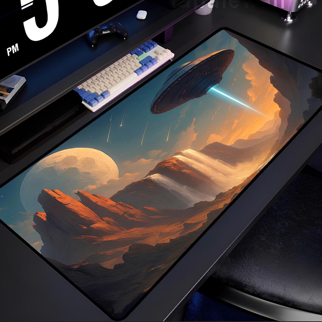 UFO Alien Abduction Mouse Pad, Futuristic Sci-fi Planet Desk Mat, Alien ...