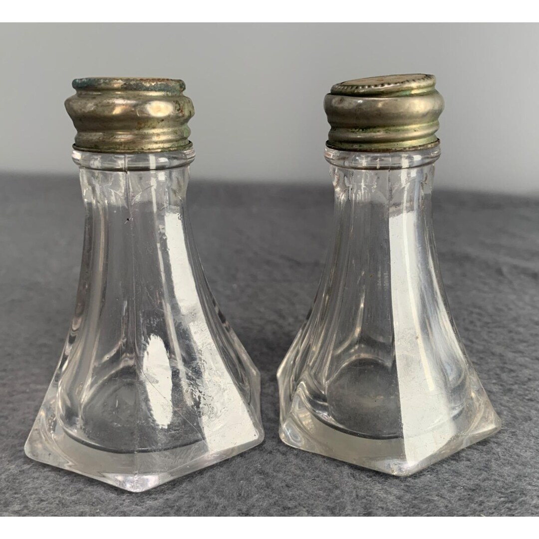 Vintage Hexagon Glass Salt & Pepper Shakers With Metal Tops - Etsy