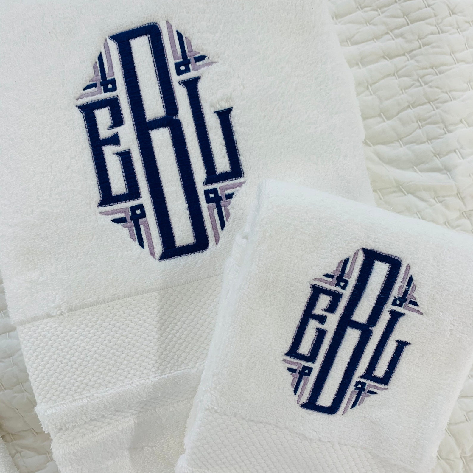 Monogrammed Towel Set - Etsy