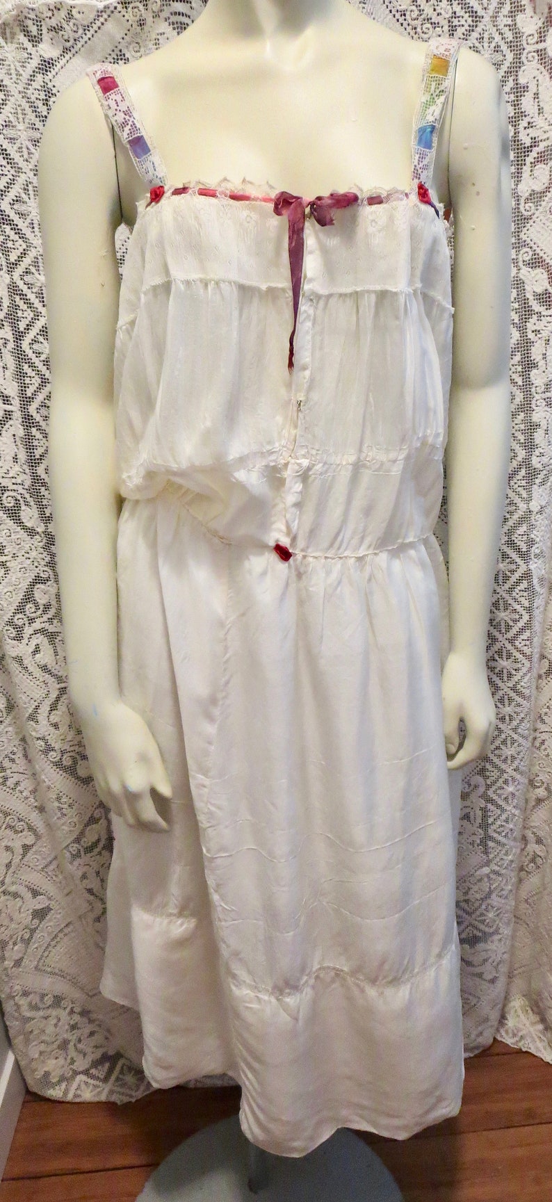 1920s White Silk Slip Nightie Lace & Ribbon Trimmed Wow - Etsy
