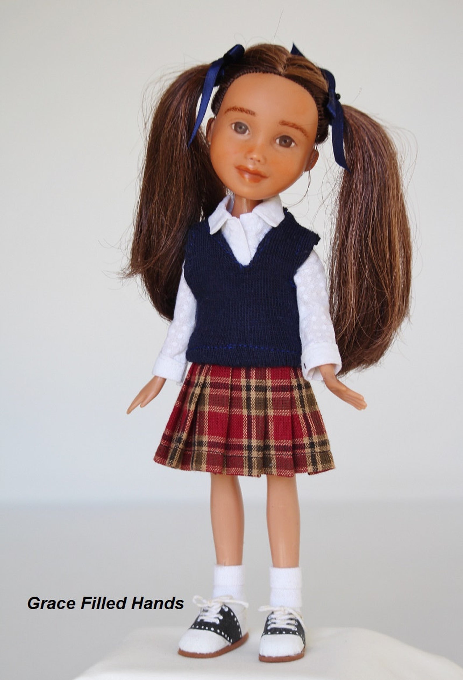 School Uniform Pattern Tutorial for Bratz Dolls and Other 9" Fashion ...
