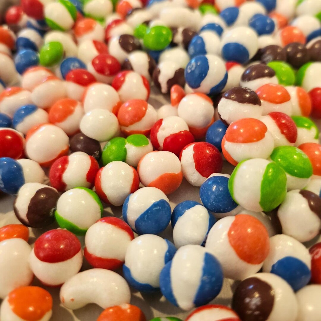 Freeze Dried Wild Berry Astro Bites Sweet Fruity Flavor Light Airy ...