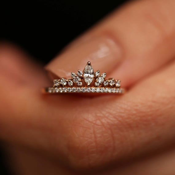 14k Solid Gold Diamond Crown Band Ring - Gem