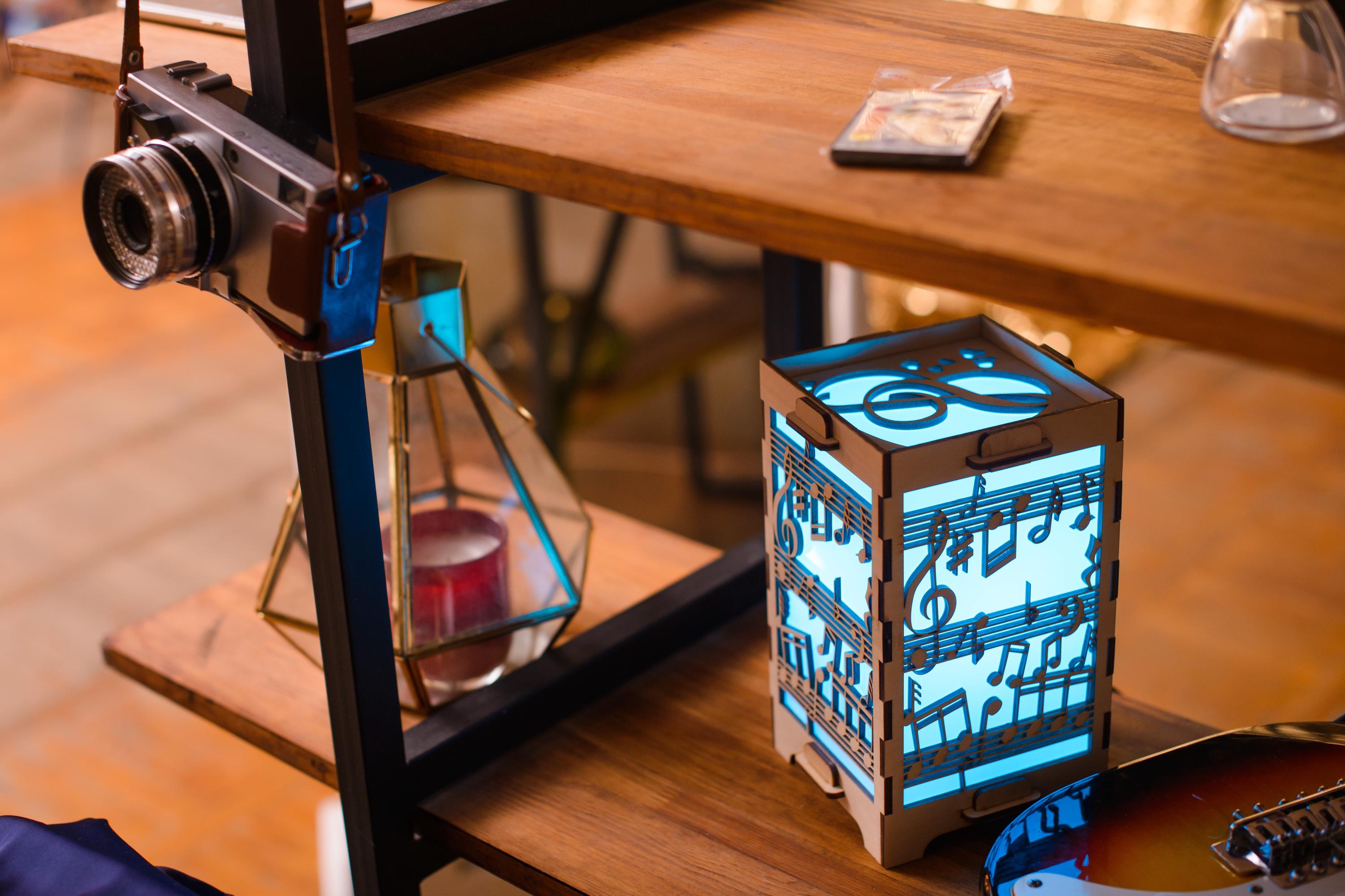 Music Notes Themed Wooden RGB Lamp With Remote Control, Distance ...