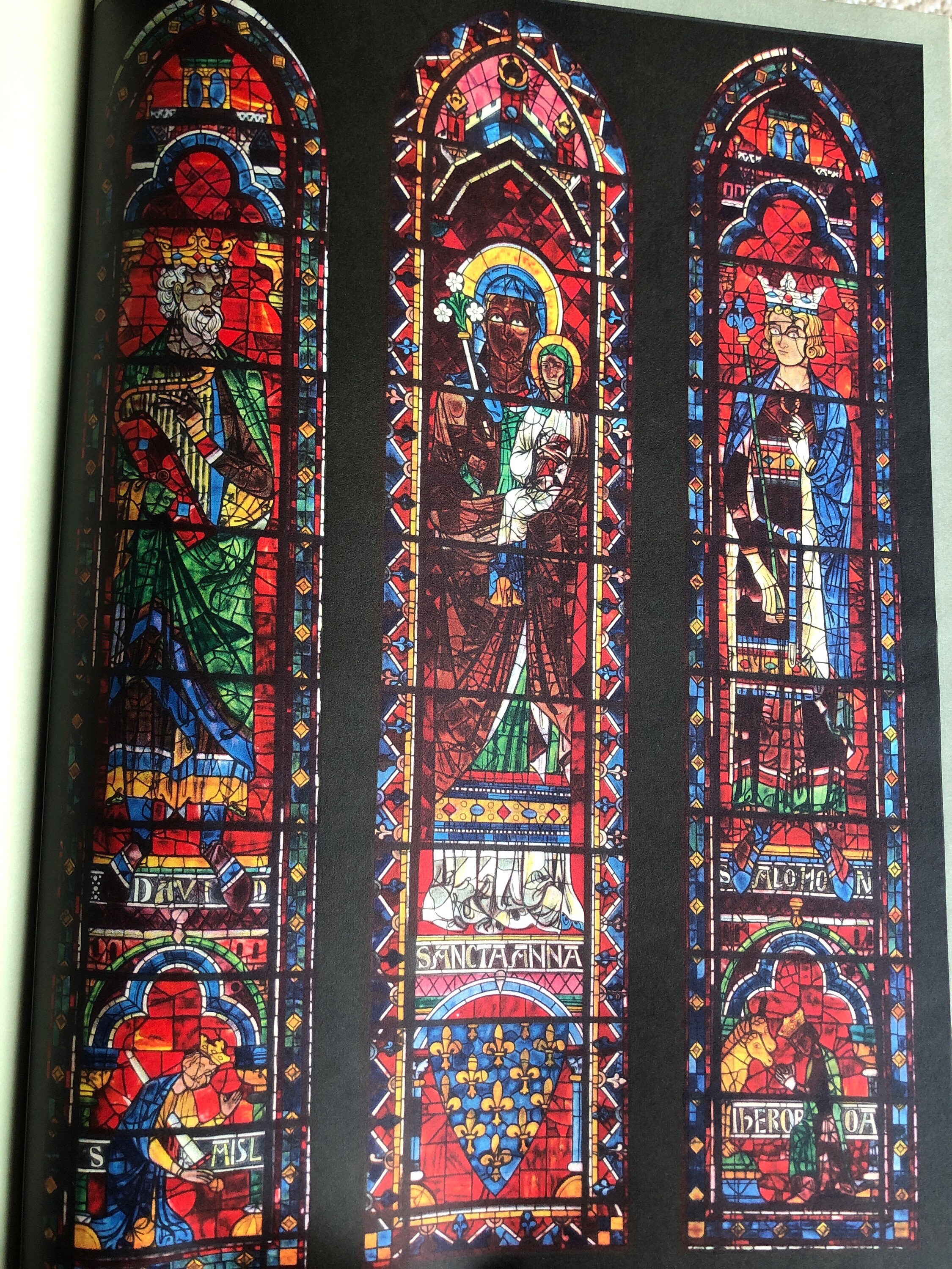1947 Chartres Cathedral | St Anne, David and Harp | Stained Glass ...