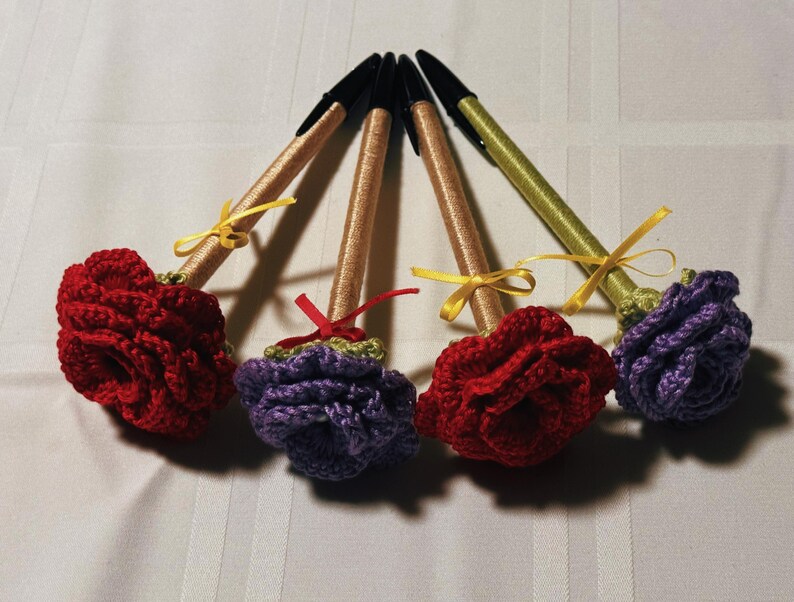 Crotchet Flower Pen - Etsy
