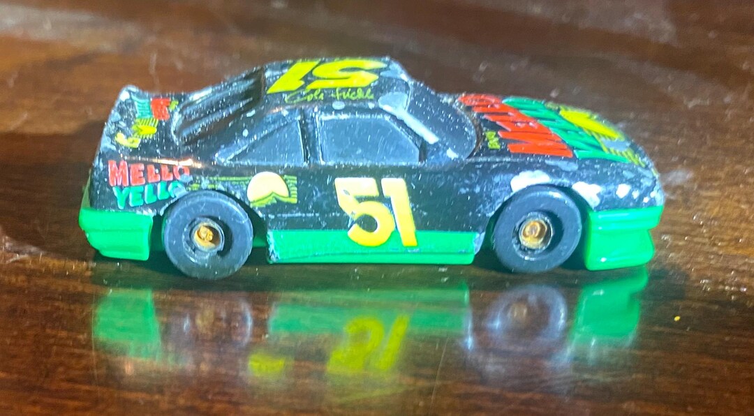 1990 Days of Thunder Mello Yellow Number 51 - Etsy