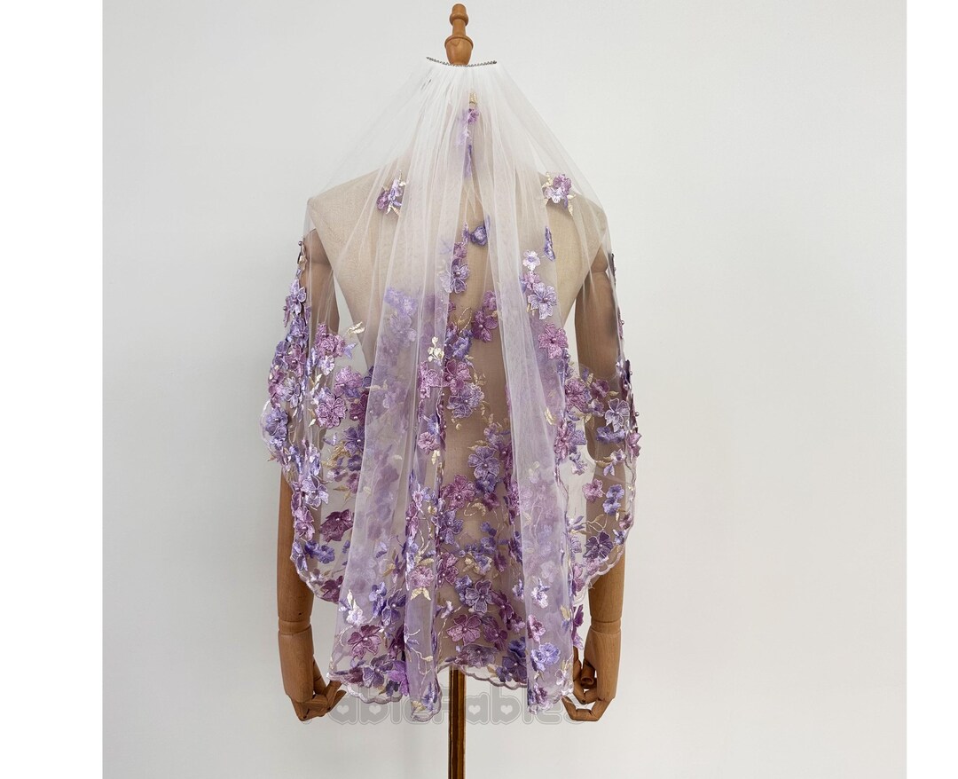 Lavender Flower Wedding Veil: Purple Floral Lace, Ivory Tulle - Etsy