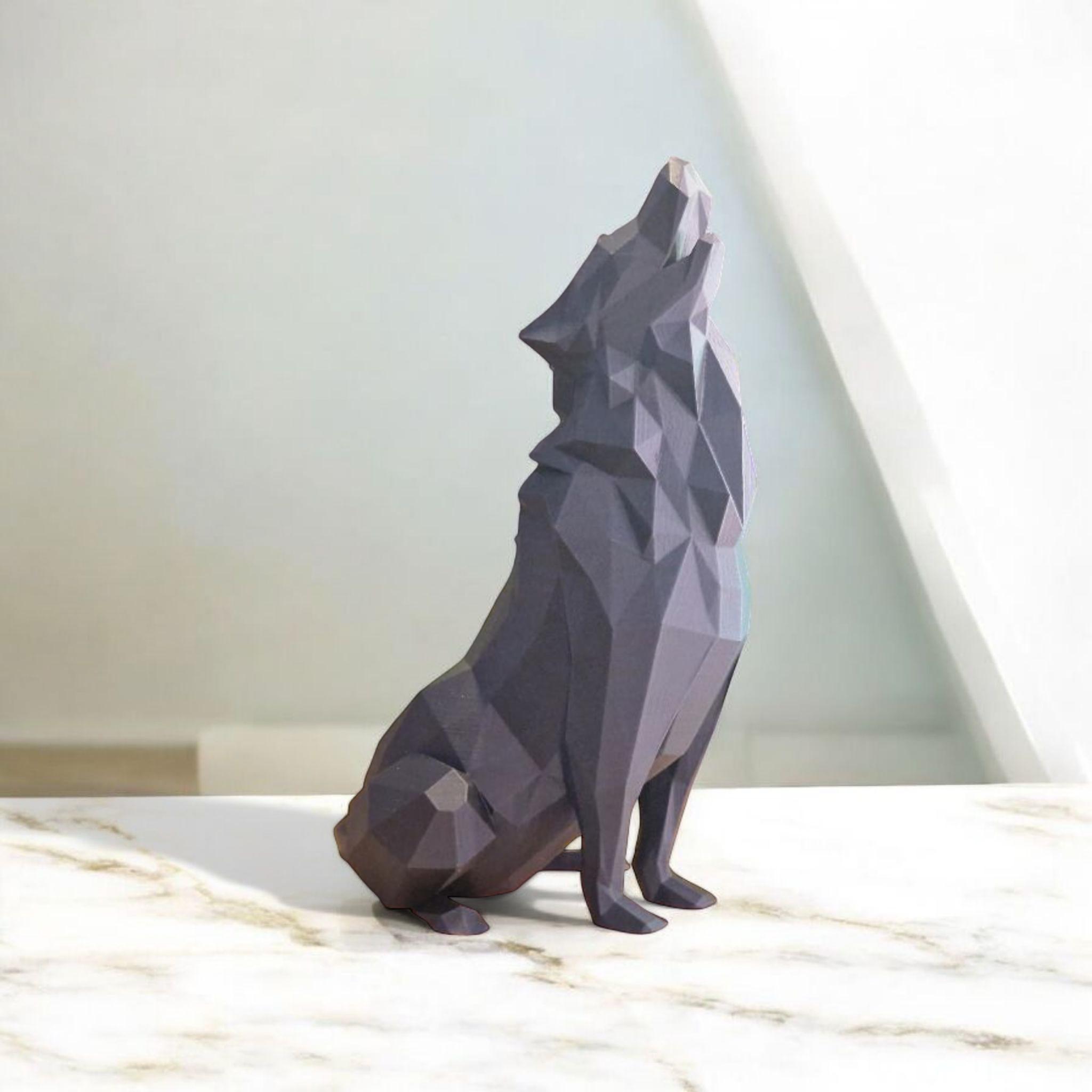 Lone Howling Wolf Sculpture | Low Poly Geometric Wolf | 3D Printed Wolf ...
