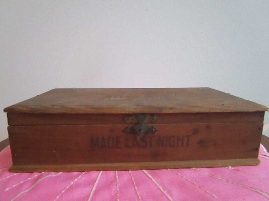 Jacobs Candy Store Antique Hinged Box New Orleans Memory Chocolates ...