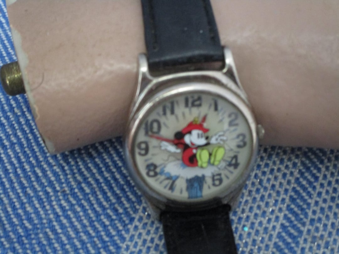 90s Mickey Fire Brigade Firefighter's Watch Classic Adventures Original ...