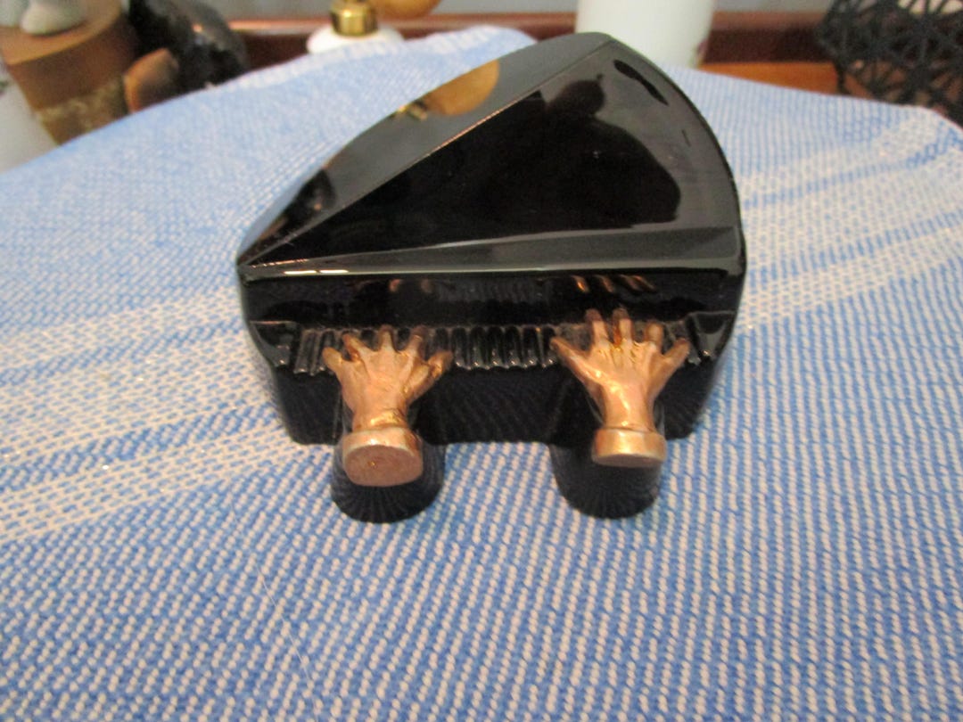 80's Vinardi Crystal Paperweight Black Piano With Bronze Hands Signed ...