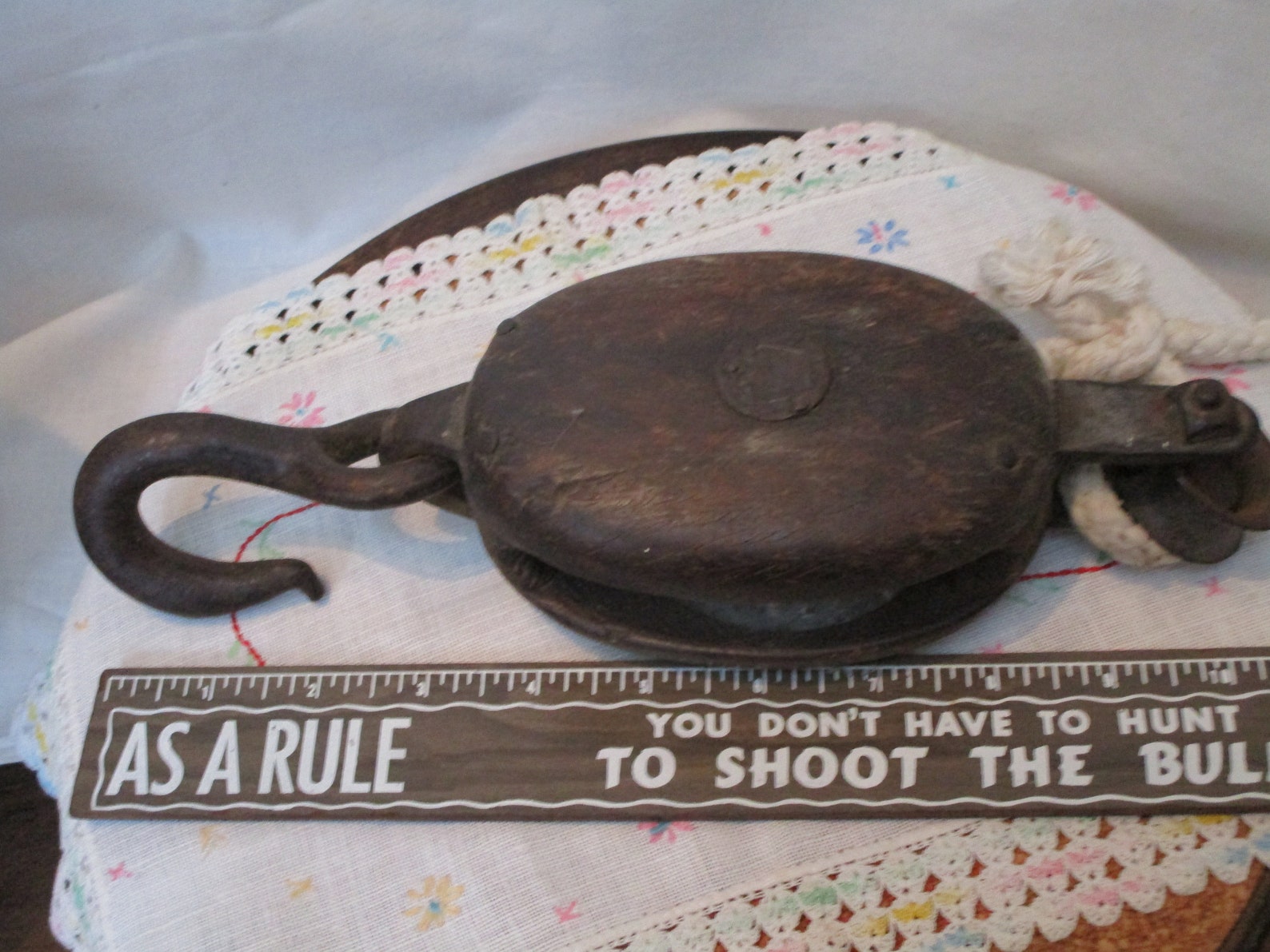 Antique Cast Iron Single Block and Tackle Pulley Farmhouse Decoration ...