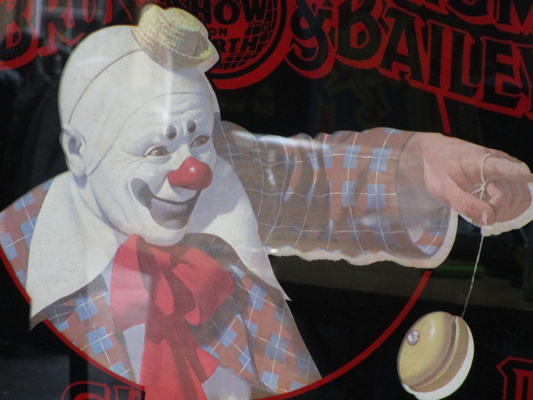 Original 70's Clown With Yo-yo Barnum & Bailey Circus Revere Glass Wall ...