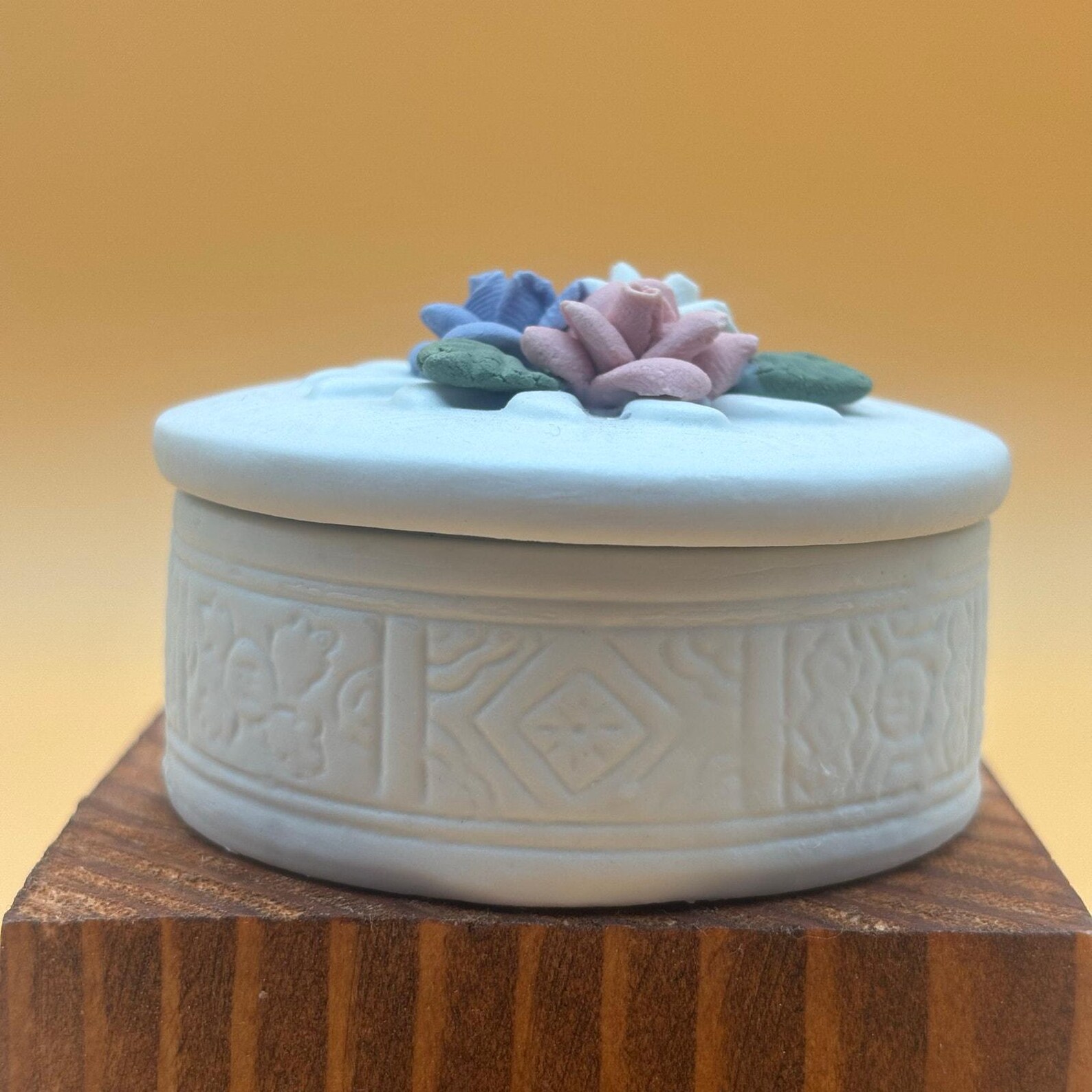 Vintage 1990s Porcelain Trinket Box – Floral Detail – Blue, Pink ...