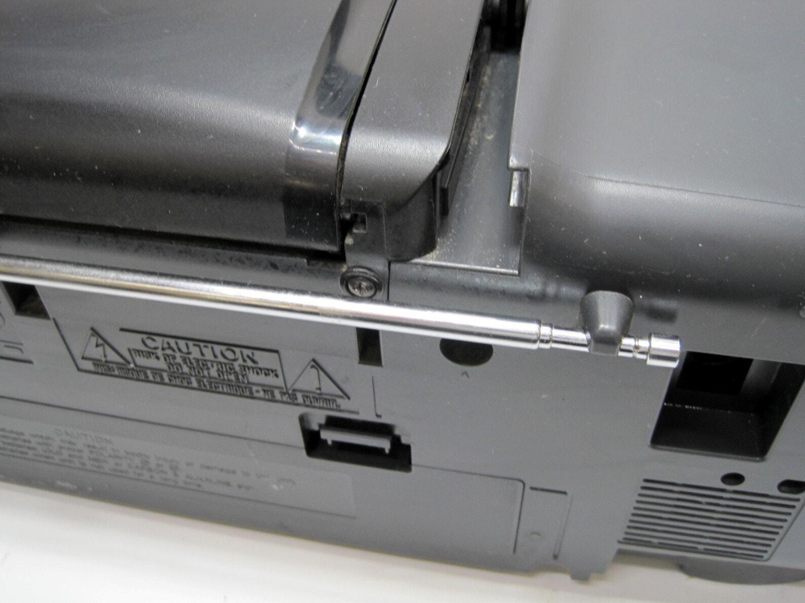 Vintage 1994 Sanyo MCD-Z16 Boombox – Am/fm Radio, CD & Cassette Player ...