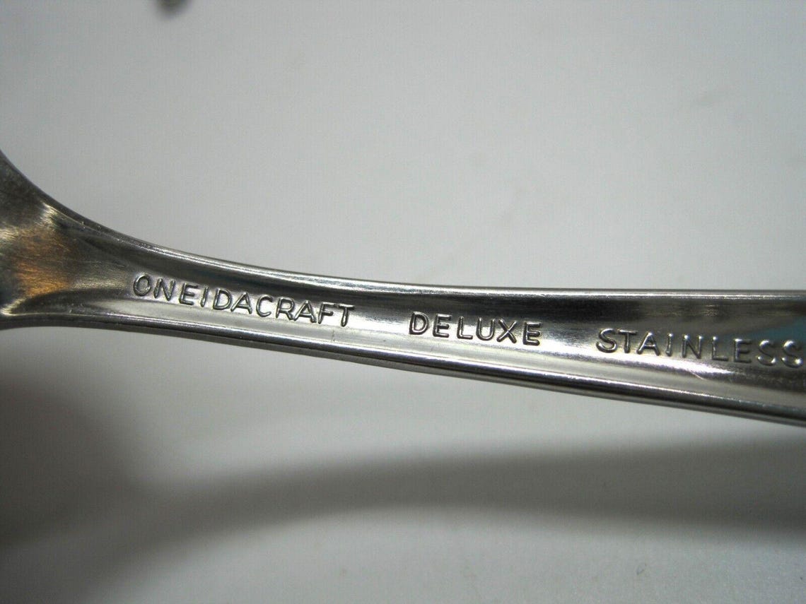 64 Peices Oneida Oneidacraft Deluxe LASTING ROSE Stainless Flatware W ...