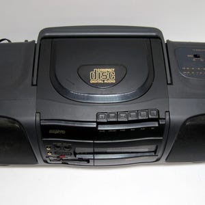 Vintage 1994 Sanyo MCD-Z16 Boombox – Am/fm Radio, CD & Cassette Player ...