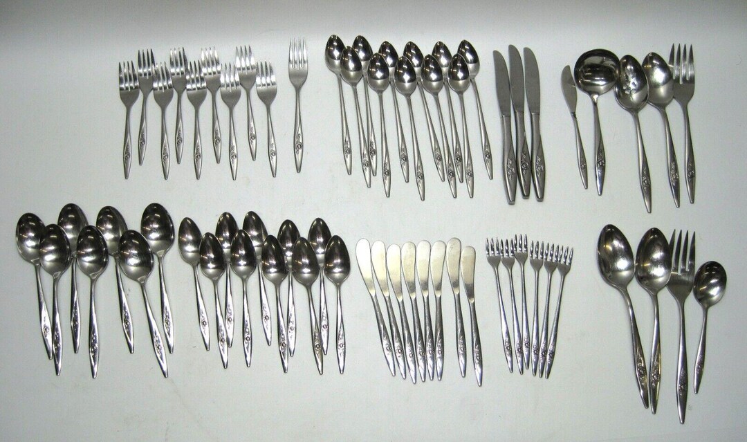 64 Peices Oneida Oneidacraft Deluxe LASTING ROSE Stainless Flatware W ...