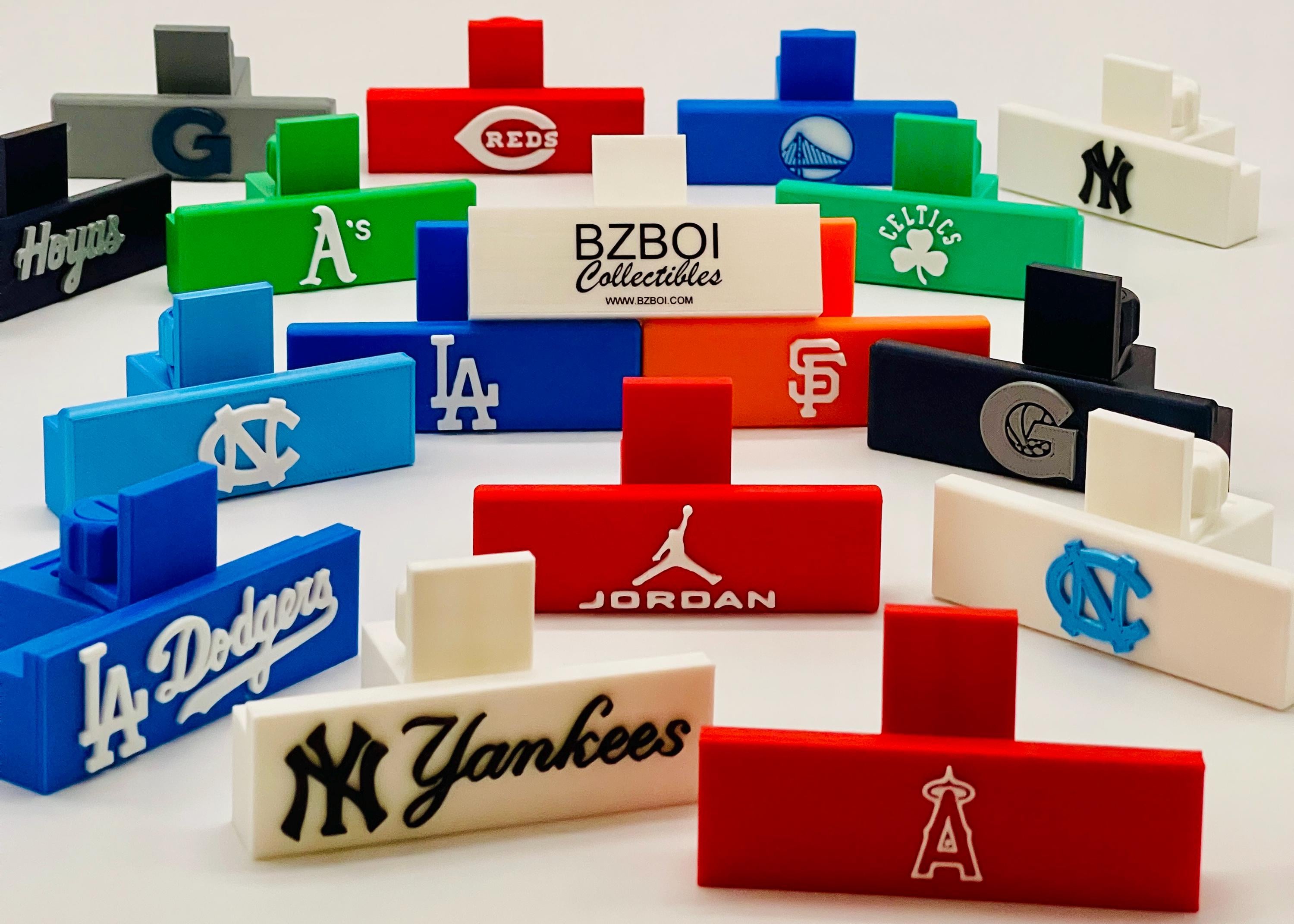 Custom 3D Printed Card Display Stand for Sports/gaming Cards, Comics ...