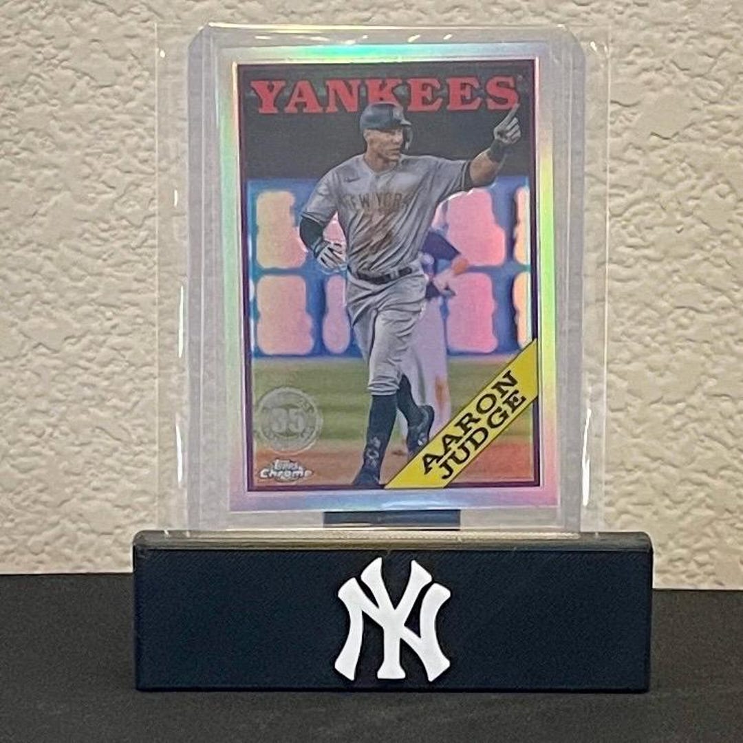 MLB New York Yankees Sports Card Display Stand Fits Graded & Ungraded ...