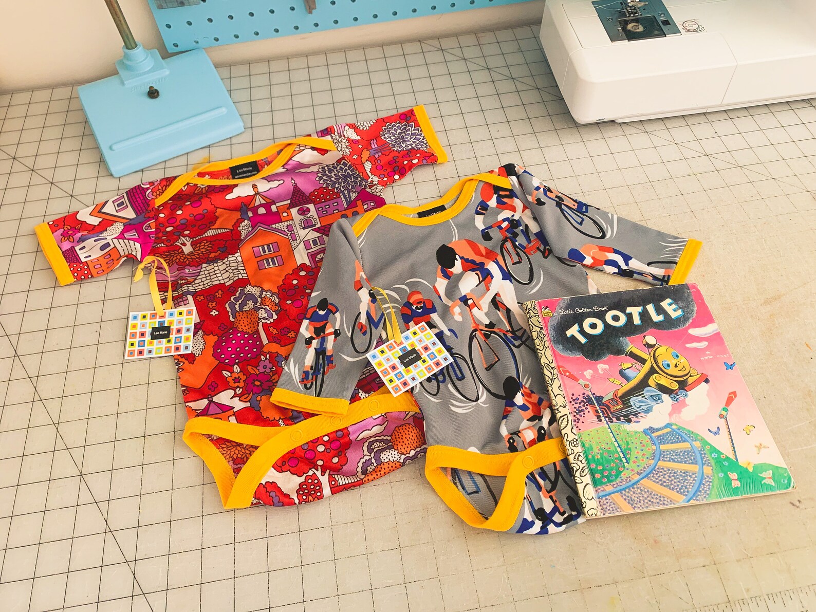 Handmade / One Piece / Bodysuit Leader of the Pack - Etsy