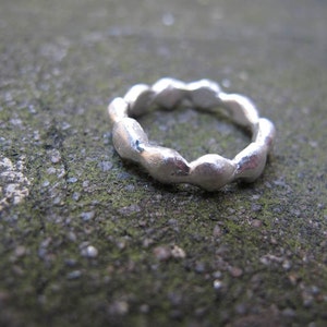 Silver Wavy Ring. Wavy Wedding Band. Stacking Ring. - Etsy