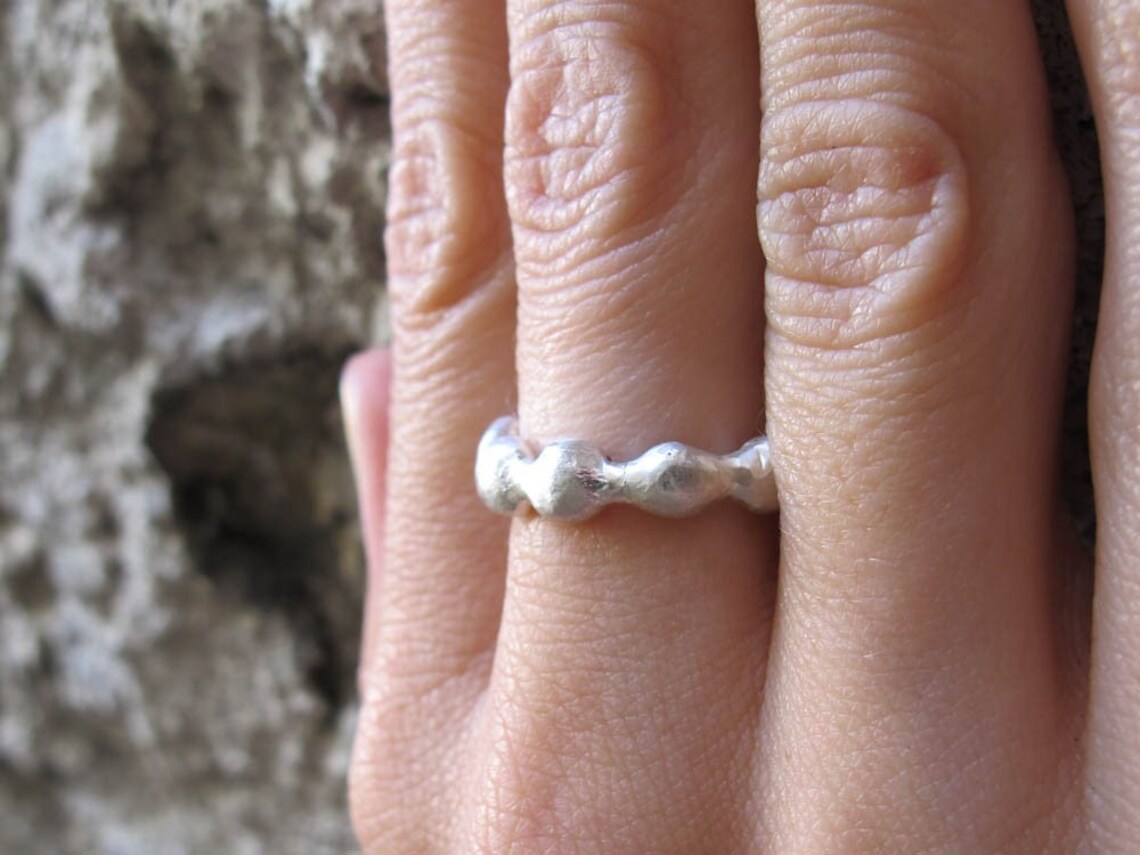 Silver Wavy Ring. Wavy Wedding Band. Stacking Ring. - Etsy