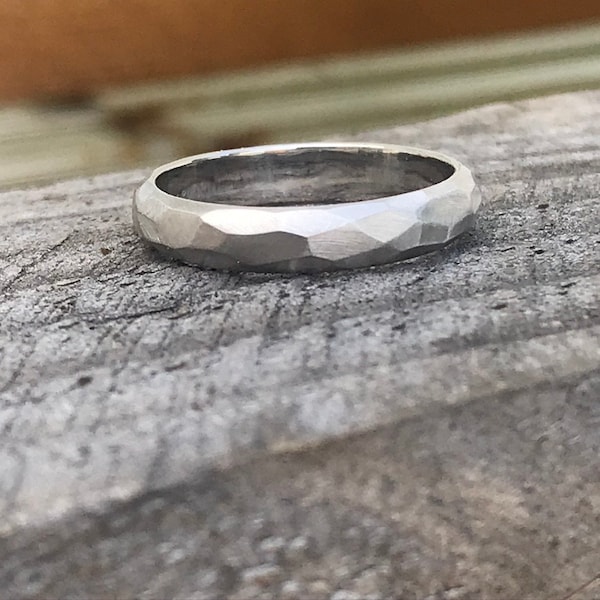 Faceted Band Ring - Etsy