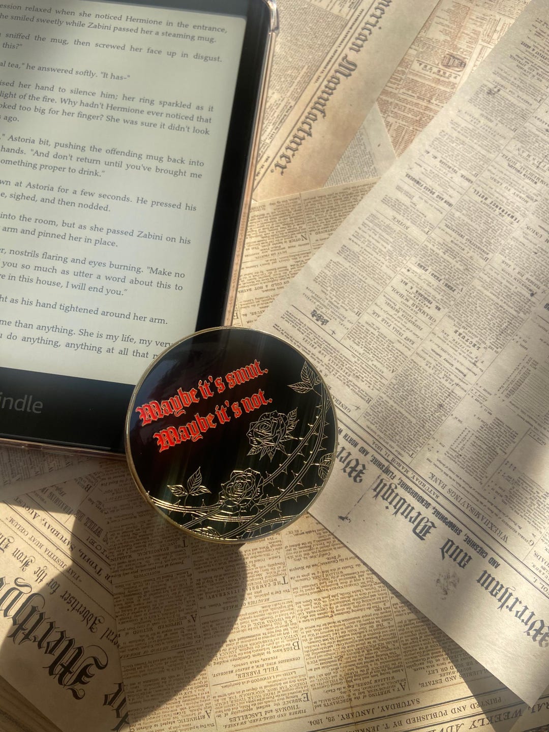 Kindle / E-reader Magsafe Grip -- A Lady Never Tells - Etsy