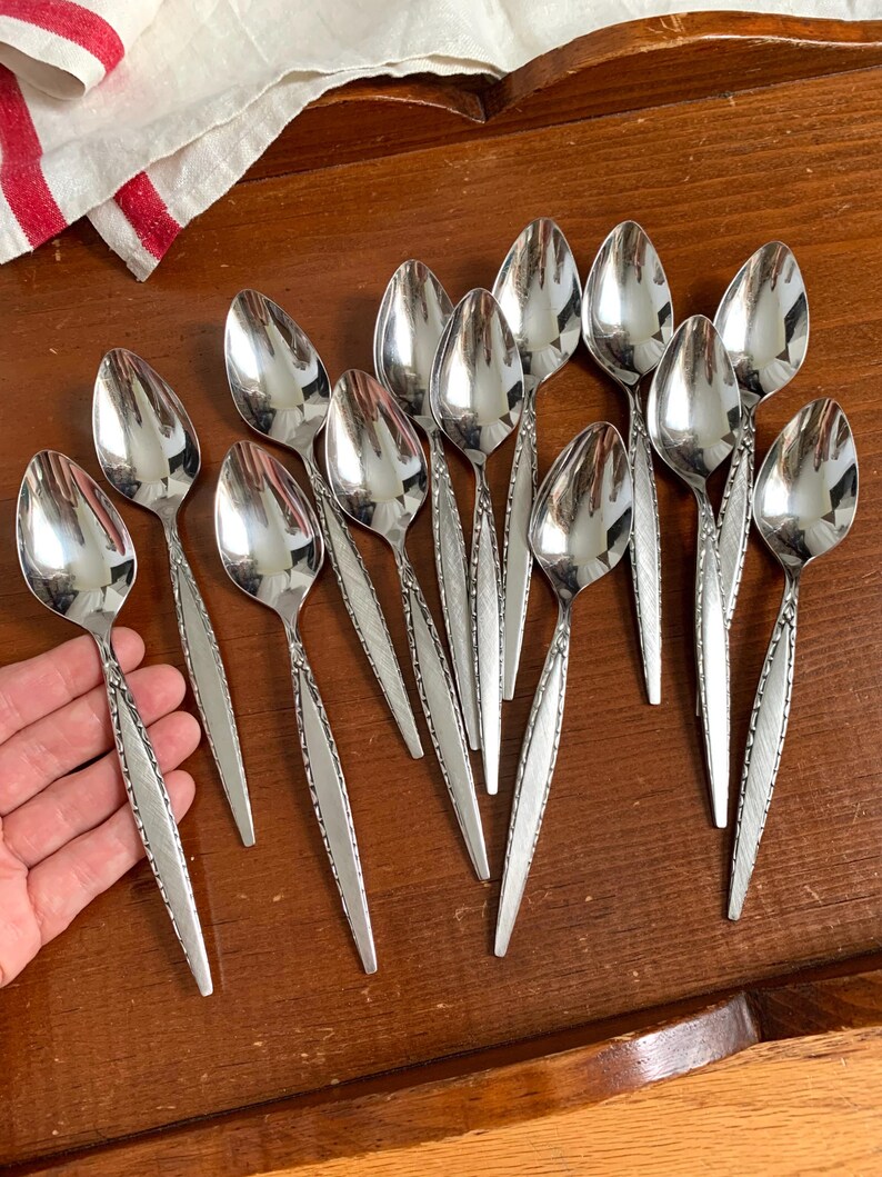 Vintage Oneida Community Venetia Stainless Flatware & Serving Utensils ...