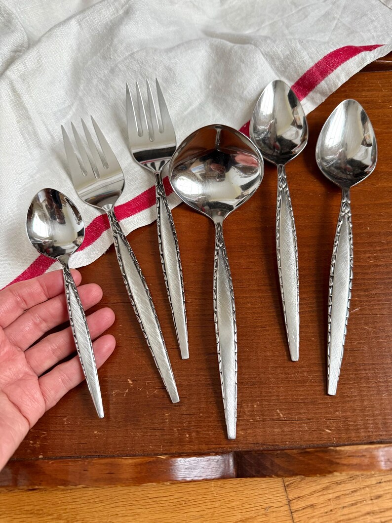 Vintage Oneida Community Venetia Stainless Flatware & Serving Utensils ...