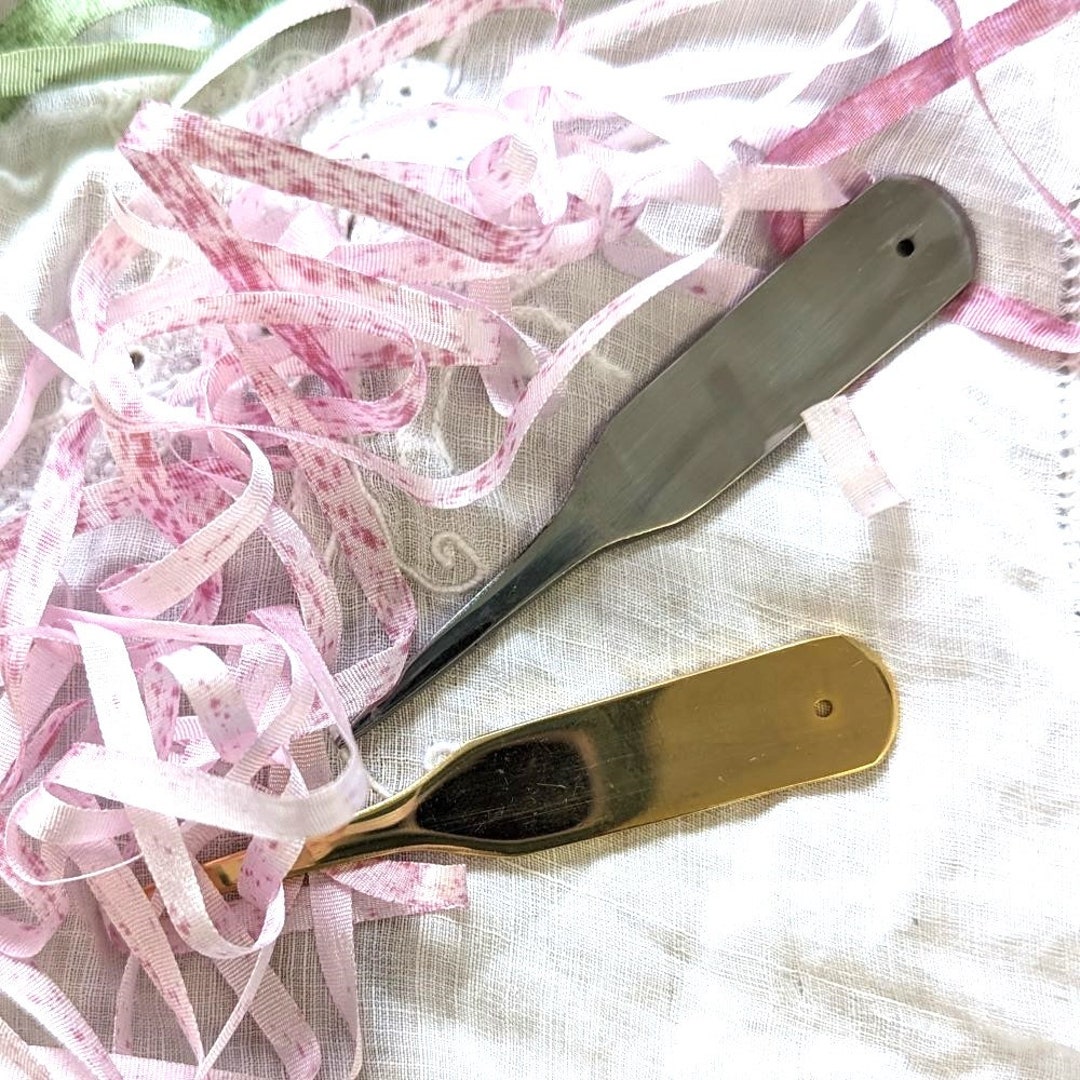 Mellor – Laying Tool for Embroidery - Etsy