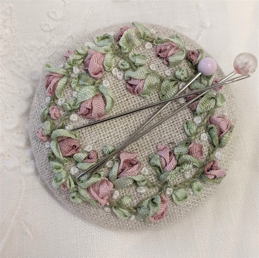 Rambling Roses Needle Minder/nanny & Scissor Stand Duo Set - Etsy