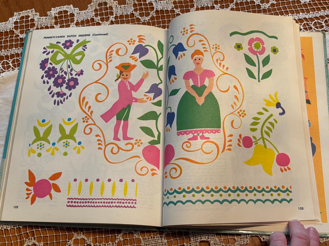 Mccall's Giant Golden Make-it-book 1968 | Vintage Craft and Activity ...