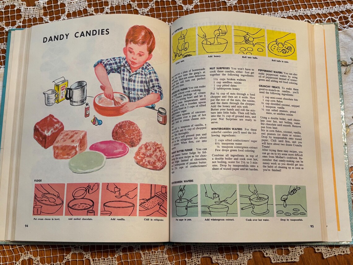 Mccall's Giant Golden Make-it-book 1968 | Vintage Craft and Activity ...