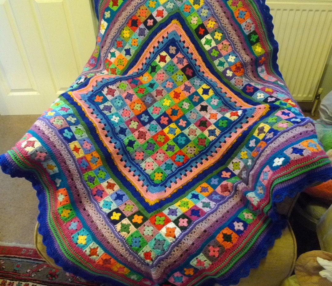 Bright Tiny Squares. A Traditional Crochet Blanket With a Difference ...