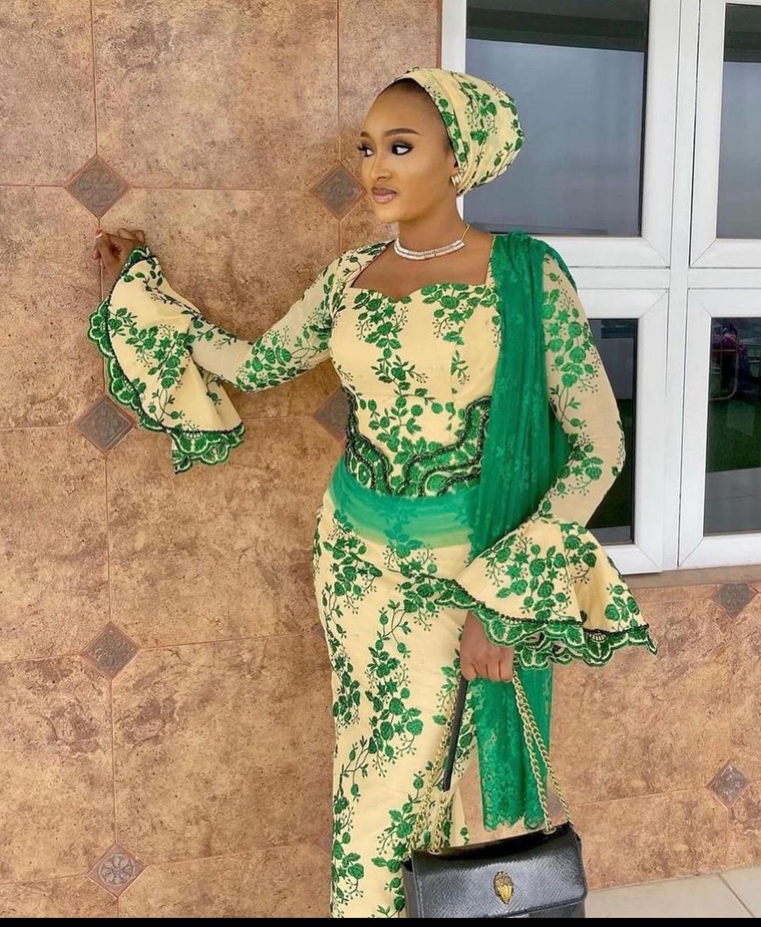 Newest Nigerian & African Lace Dresses: Mermaid Asoebi/iso Ebo Styles ...